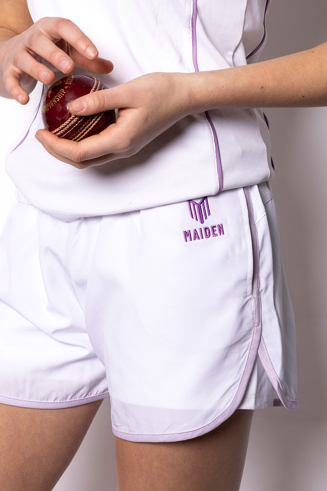 Women & Girls Cricket Clothing & Equipment | Maiden Cricket Store