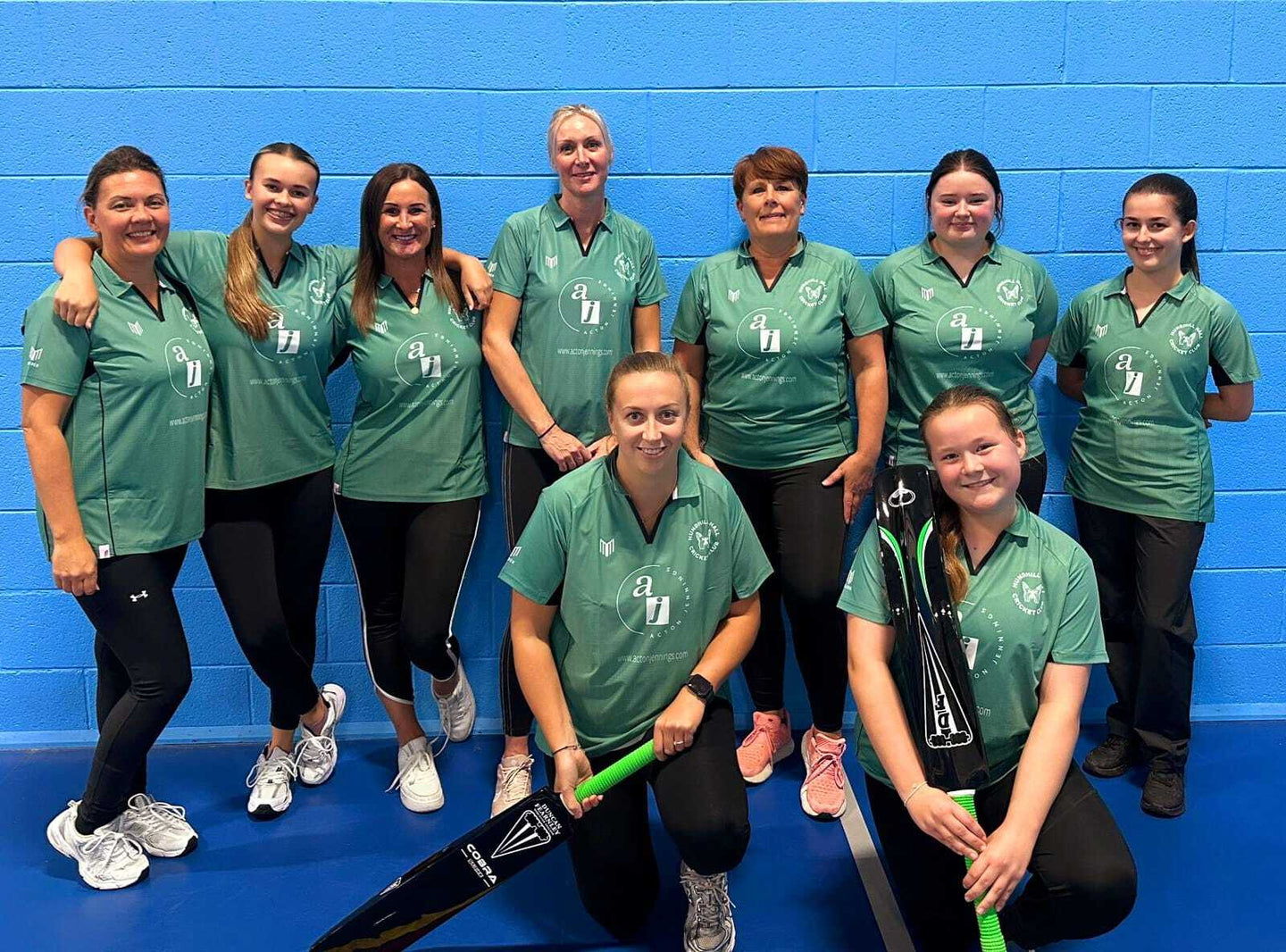 Women & Girls Cricket Clothing & Equipment | Maiden Cricket Store